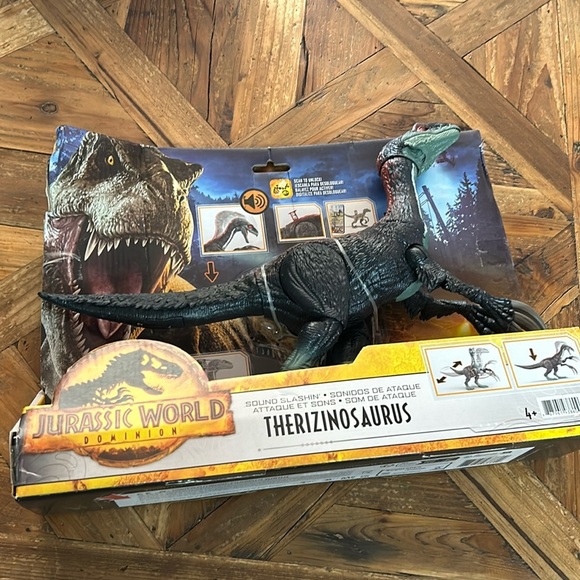 Jurassic World | Toys | Jurassic World Therizinosaurus Slashing Action ...